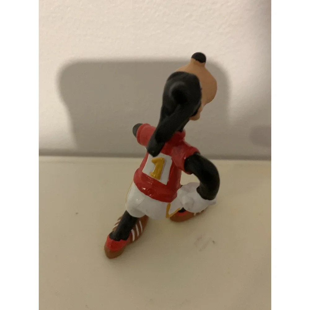 Bullyland | Toys | Vintage Disney Bullyland Sport Goofy Runner White ...